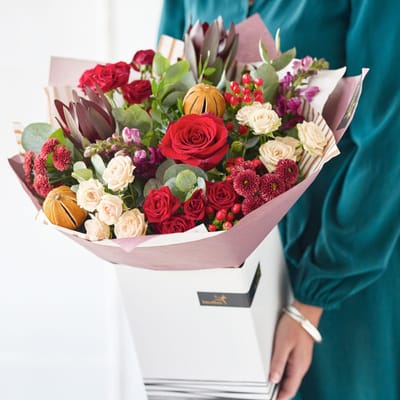 Grand Classic Christmas Bouquet. | Interflora